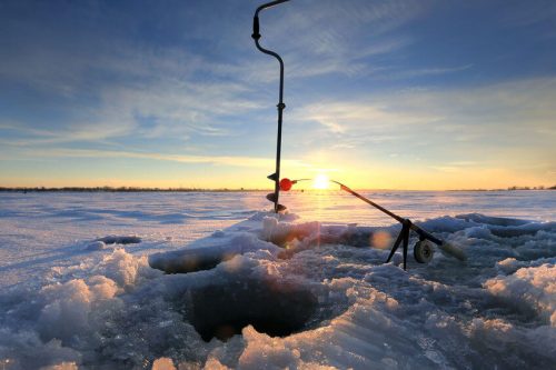 The 7 Best Ice Chisels (Spud Bars) for Ice Fishing in 2025